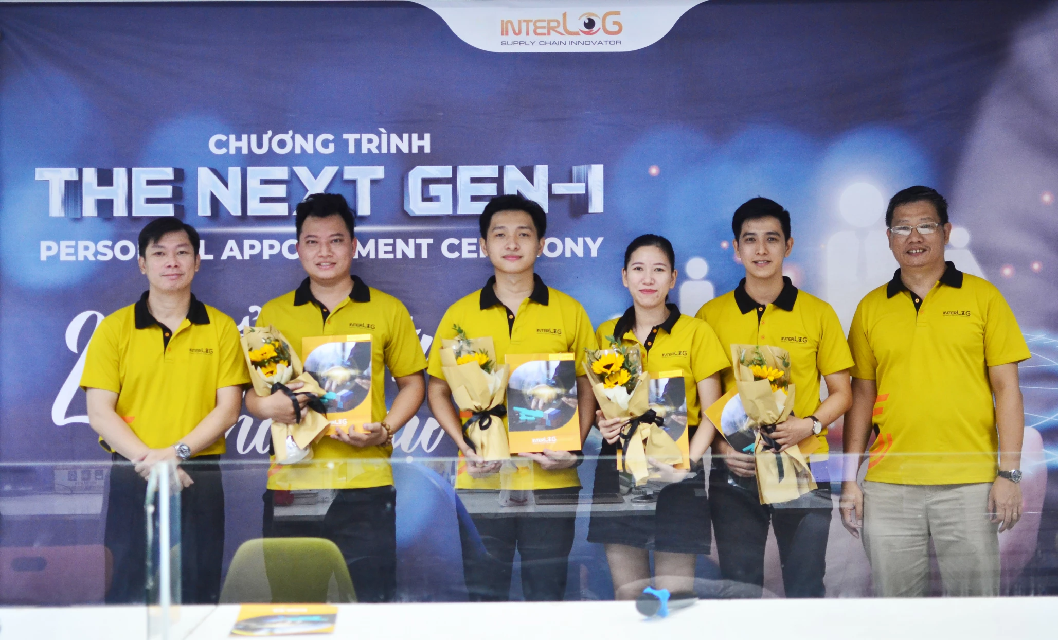 The Next Gen-I InterLOG khởi động chương trình The Next Gen - I: Thế hệ ...