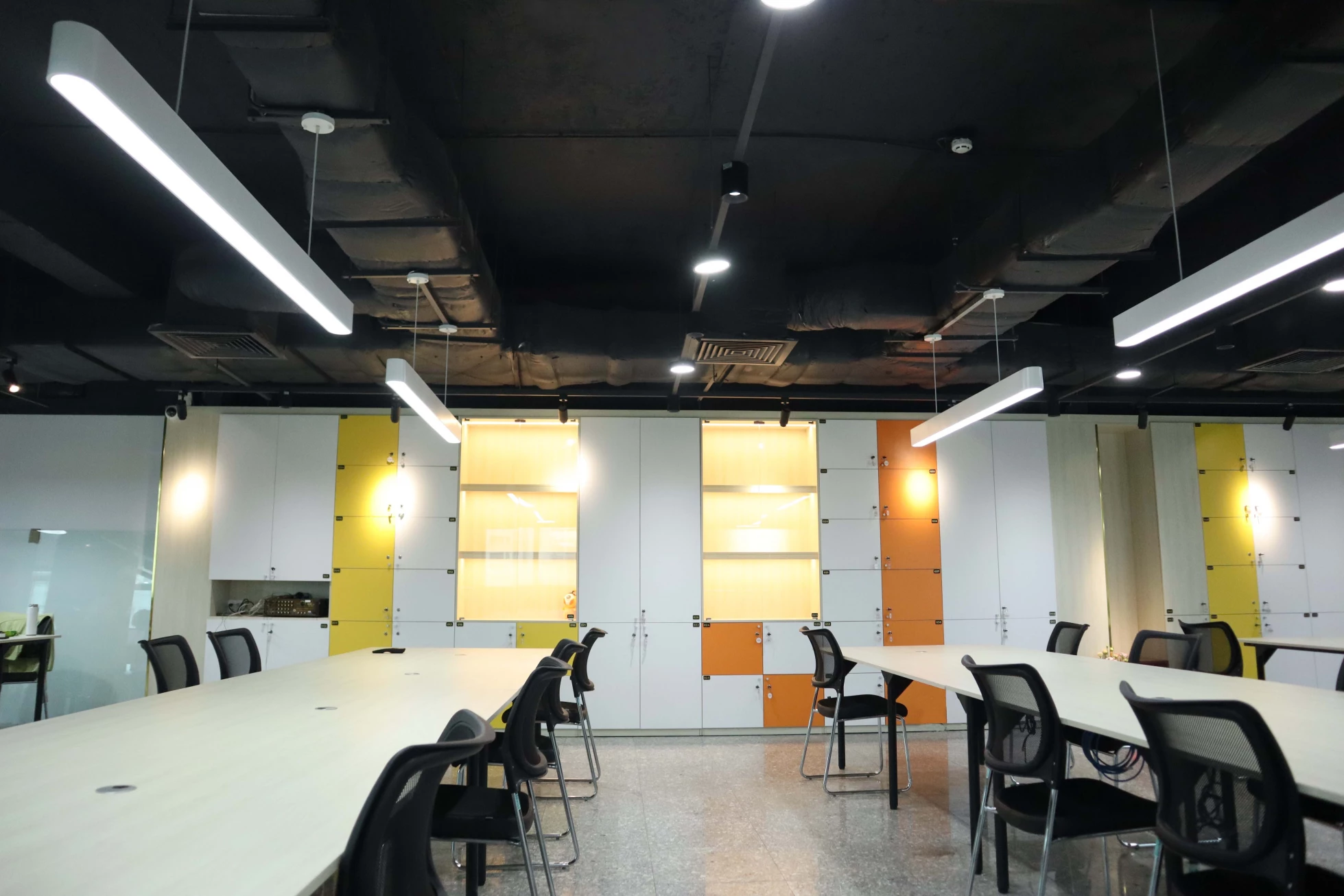 InterLOG renovates a new workspace with Lean - Green Innovation