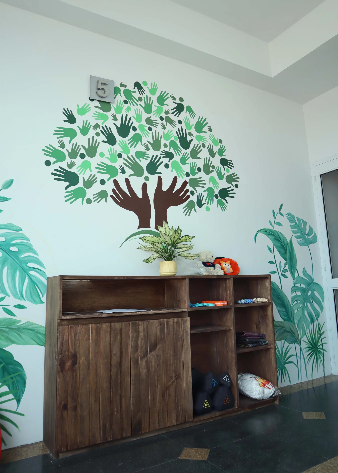 InterLOG renovates a new workspace with Lean - Green Innovation